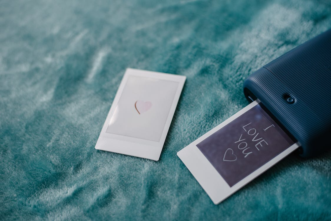 How to Write a Love Letter- Tips and Tricks | Callie Blog